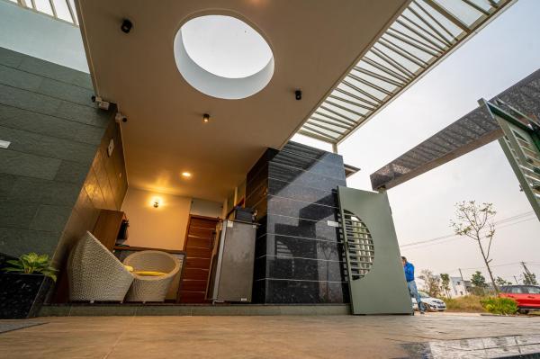 S R Spa Suites - Mysuru