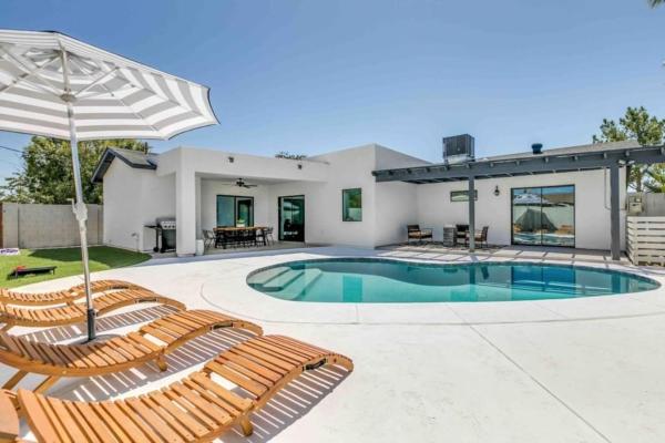 Luxurious Old Town Remodel Home W Heated Pool - Scottsdale, AZ