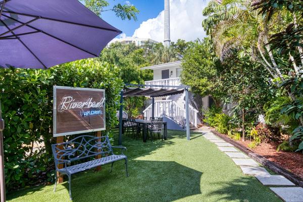 Riverbend Apartments By Lowkl - Wilton Manors, FL