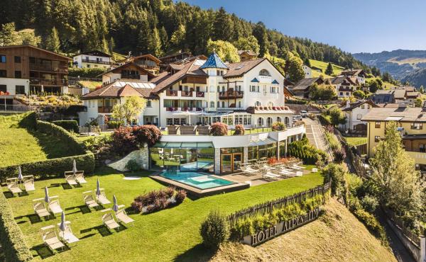 Alpenheim Charming & Spa Hotel - Urtijëi