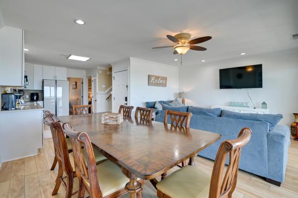 Oceanfront Murrells Inlet Home With Beach Access! - South Carolina