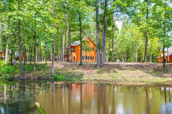 Broken Bow Cabin Near Choctaw Casino: Hot Tub! - Oklahoma