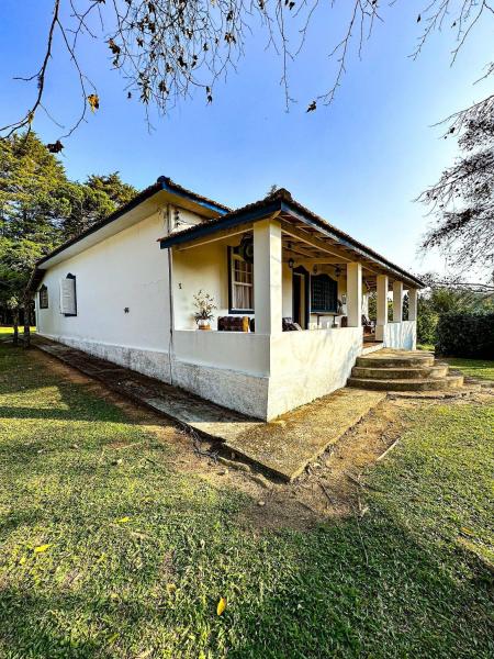 Fazenda Com Fácil Acesso - Piscina E Churrasqueira -