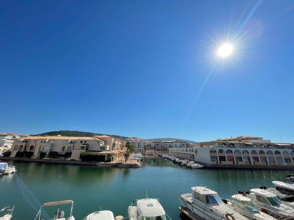 Studio Cabine Climatisé Avec Véranda Vue Canal, Parking, à 100m De La Plage - Fr-1-338-127 - Sète