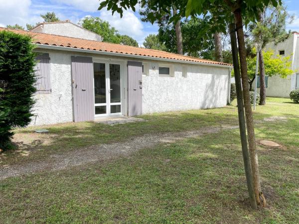 Villa Rénovée 80m², 3 Chambres, 8 Pers, Terrasse, Parking - Fr-1-705-71 - La Palmyre