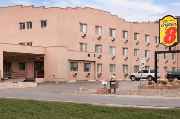 Super 8 By Wyndham Durango - Durango, CO