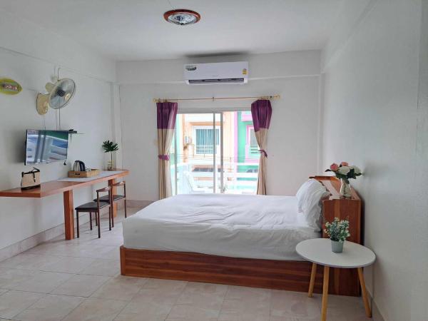 You And Me Guesthouse - Cha-am