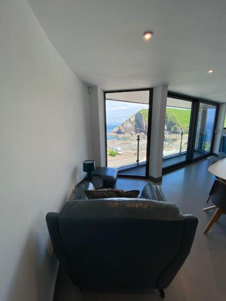 4 The View Apartments Ilfracombe - Seafront, Parking, Lift, Ev - Woolacombe