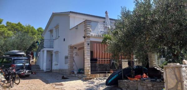 Apartments By The Sea Maslinica, Solta - 23173 - Maslinica