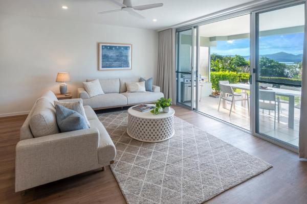 Lagoon Beachfront Lodge 006 On Hamilton Island By Hamorent - Hamilton Island