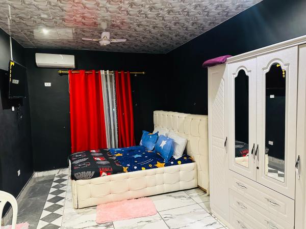 Pool Palace Hotel And Resorts - Liberia