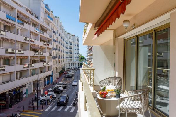 Premium 80sqm Apartment Opposite Martinez, Steps From Congress Center - Plage de Cannes