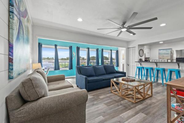Tranquil Tortuga Lake View Central Destin - 