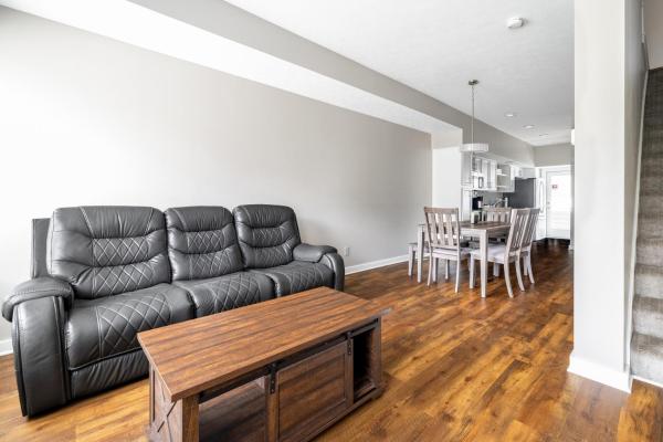 Luxury Downtown Townhome Unit 7 - Franklin Castle (Hannes Tiedemann House)