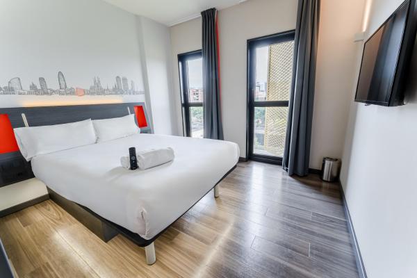 Easyhotel Barcelona Fira - Cornellà de Llobregat