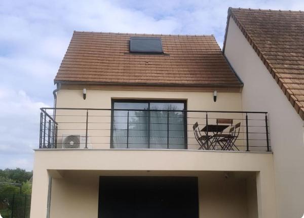 Maison Au Calme, Disneyland à 10mn Et Paris à 35mn En Voiture - Esbly
