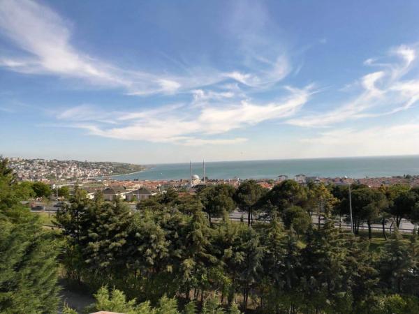 Private Villa Suitable For Families With Stunning Sea Views - Esenyurt