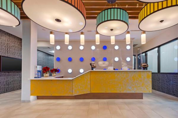 Glō Best Western Kanata Ottawa West - Kanata