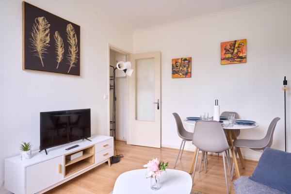 Cosy T1 With Garage Near Cdg | By Airnest - Le Blanc-Mesnil