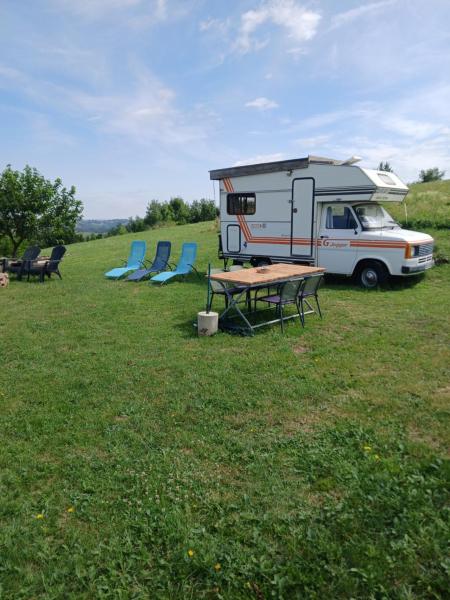 Camping Car Vintage - Tain-l'Hermitage