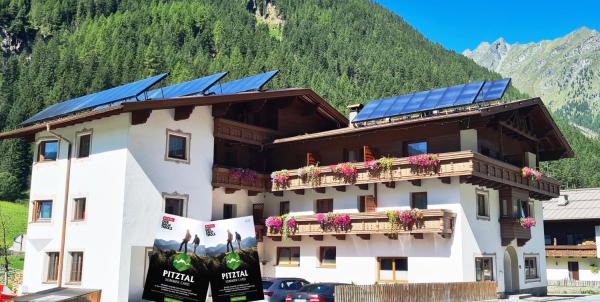 Zimmer In Den Bergen Mit ÜF
Inklusive Sommercard - Mandarfen