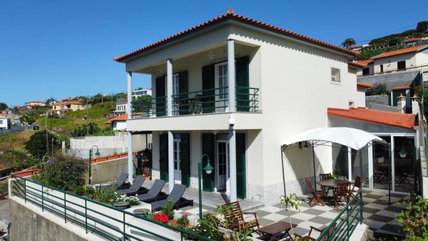 Jango Paradise - Funchal