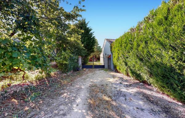 2 Bedroom Gorgeous Home In Mercuès - Cahors