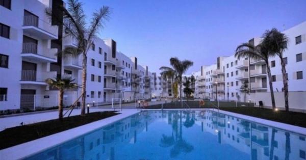 Green Simon, Piso Nuevo Con Piscina 2024 - Dos Hermanas