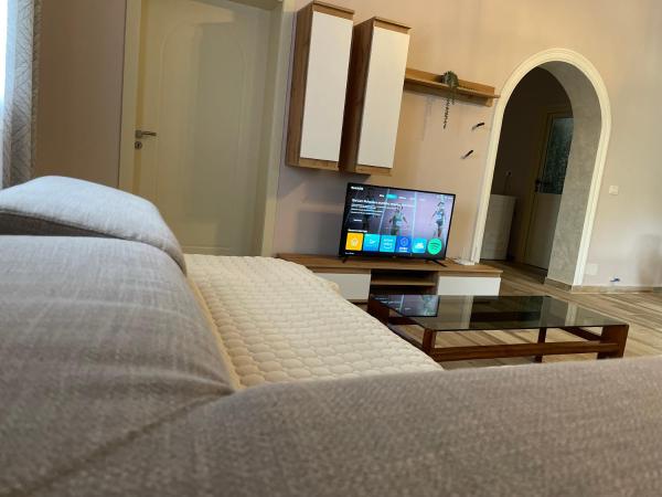 Grandfather Superior Apartment - Albania