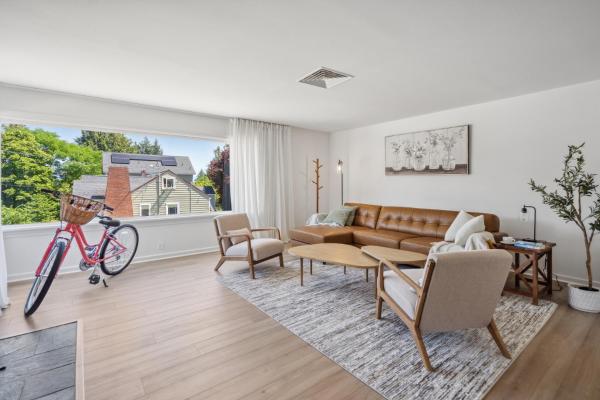 Spacious 5b2b Home 5 Min To Airport With Ac, Game Room, Wifi, Parking - Vashon, WA