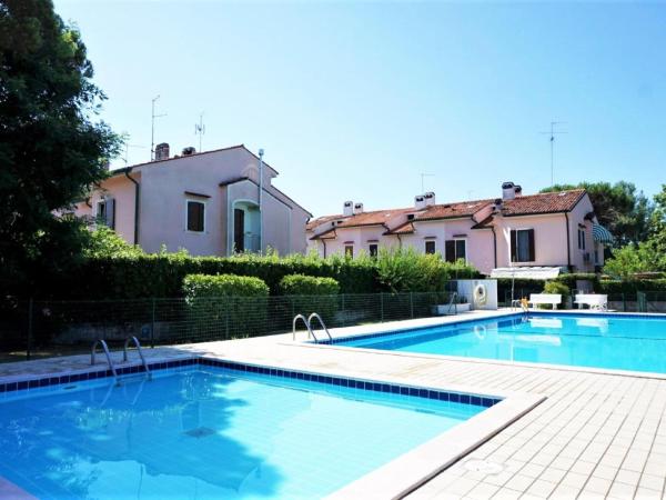 Holiday Home With Private Terrace - Lido di Jesolo