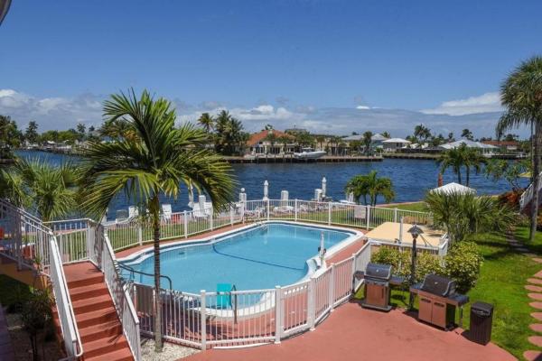 Aloha Apartments On The Intracoastal-walk To The Beach - Fort Lauderdale, FL