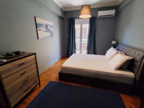 Comfortable Modern Entire House Near The Center Of Athens-blue Serenity - Évia