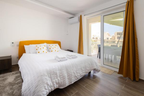 Luxury Family Apartment Close To Mgarr Ix-xini With Parking - Malta