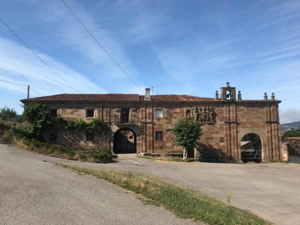 Palacion De Las Henestrosas - Aguilar de Campoo