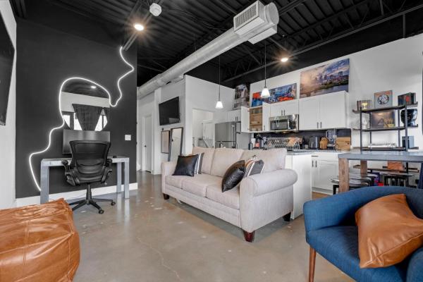 New Studio Sleeps 4 - 7 Mins To Dwtn - Brentwood, TN