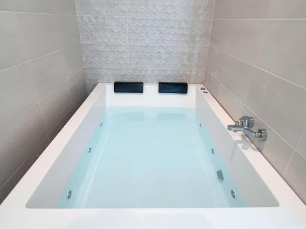 Isg Apartments Triana Jacuzzi 4 - San Juan de Aznalfarache