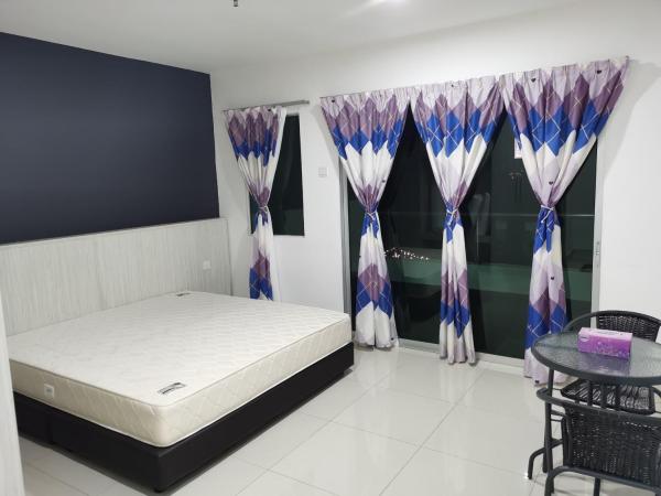Marina Island Couple Home Stay - Lumut