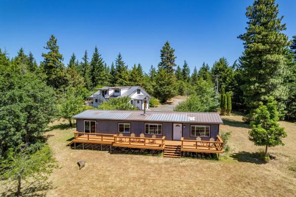 Orchard Haven Guest House Home - Klickitat, WA