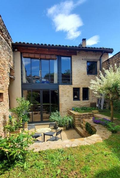 Maison Romane Avec Jardin Dans Le Centre De Cluny - Mâcon