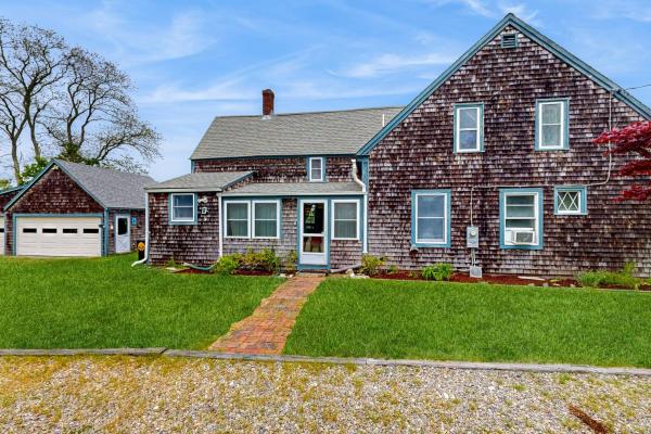 Spouter Inn - Harwich, MA