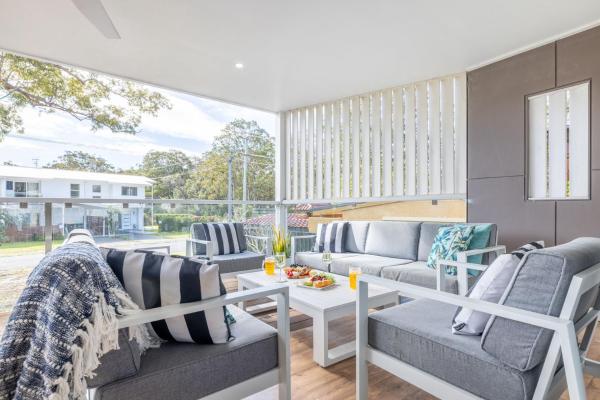 The Jacaranda, 3 Achilles St Pet Friendly, Air Con, Wi-fi, Boat Parking - Nelson Bay