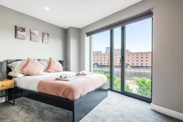 Waterfront Luxury Apartment - Liverpool
