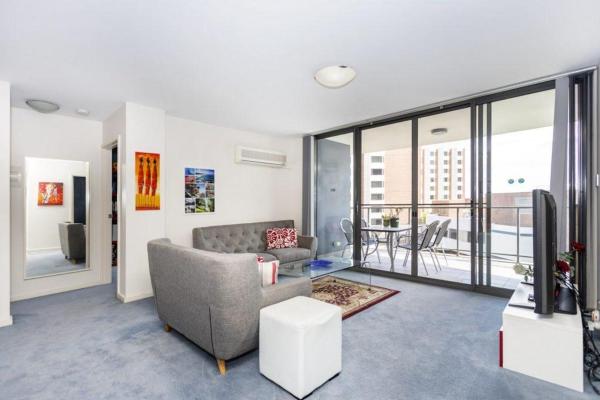 24 Amazing Adelaide Tce 2br 2ba Location - Mount Pleasant