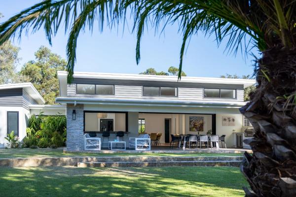 It's Five O'clock Somewhere I Private Properties - Yallingup