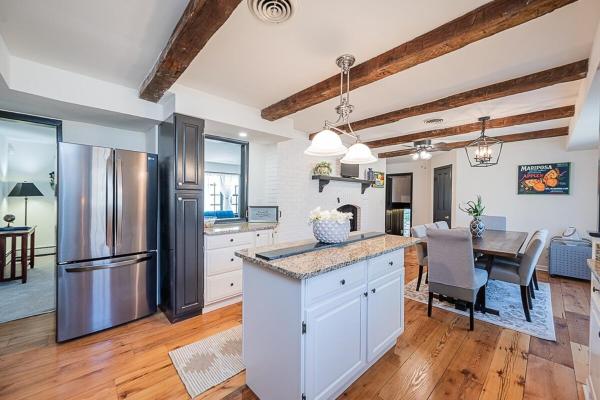 Airy & Spacious Modern Farmhouse - Liberty Reservoir, MD