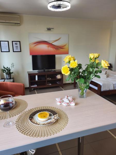 City View Studio Chmielna - Warsaw Chopin Airport (WAW)