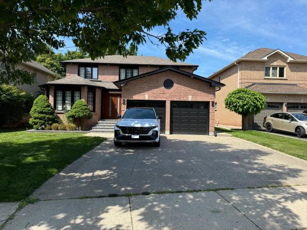 Luxury Home Basement In Heart Of Oakville - Burlington