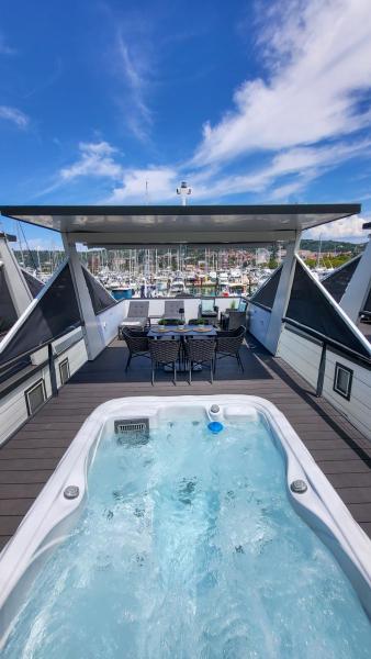 Floating Sea House Seaesta - Portorož