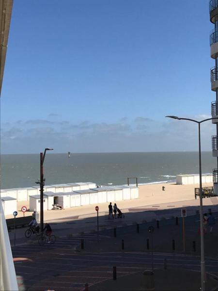 Urbanstay Suites - Beachfront Apartment In Knokke - Maldegem